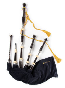 Peter Henderson Bagpipes - Bagpipes, Pipe Band Uniforms and Drums